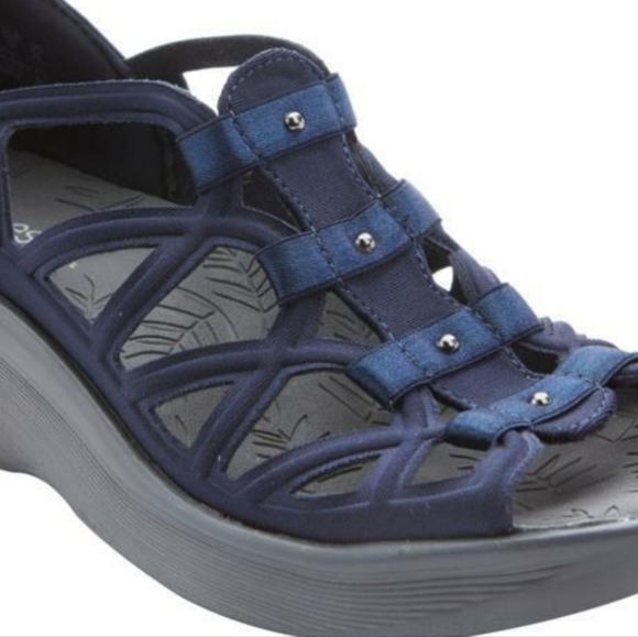 Bzees | Shoes | New Bzees Sapphire Wedge Heel Sandals Washable ...
